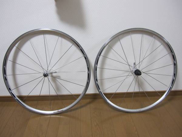 SHIMANO WH-R560(27インチ、700C)｜売買されたオークション情報、yahooの商品情報をアーカイブ公開 - オークファン ...