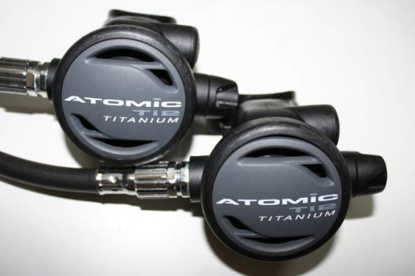 AQUATICS ATOMICアトミック Ti2 TITANIUM レギュレーター&オクト(レギュレータ)｜売買されたオークション情報、yahooの商品情報をアーカイブ公開 - オークファン ...