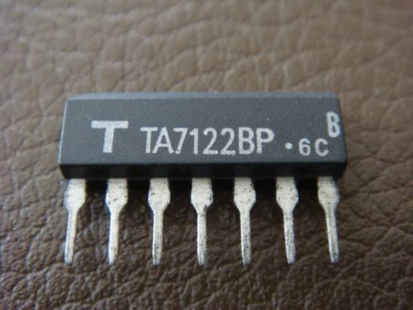 TOSHIBA東芝IC TA7122BPプリアンプ ドライバー HPアンプ(集積回路)｜売買されたオークション情報、yahooの商品情報を ...