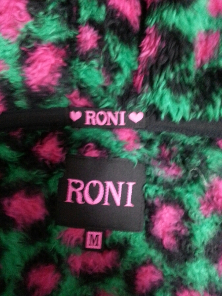 RONI ファー ベスト M 130 JENNI ロニィ アースマジック(RONI)｜売買されたオークション情報、yahooの商品情報をアーカイブ公開 - オークファン（aucfan.com）