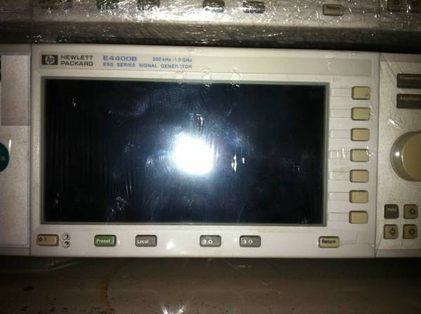 HPESG SERIES SIGNAL GENERATOR E4400B 250 1G(アマチュア無線)｜売買されたオークション情報 ...