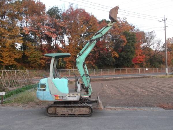 ヤンマー YANMAR B22-2A ゴムキャタ交換済 排土板(建設機械、重機)｜売買されたオークション情報、yahooの商品情報をアーカイブ公開 - オークファン（aucfan.com）