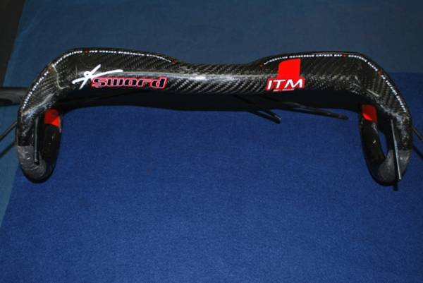 ITM K-SWORDト エアロタイプ カーボンハンド(ドロップハンドル)｜売買されたオークション情報、yahooの商品情報をアーカイブ公開 ...