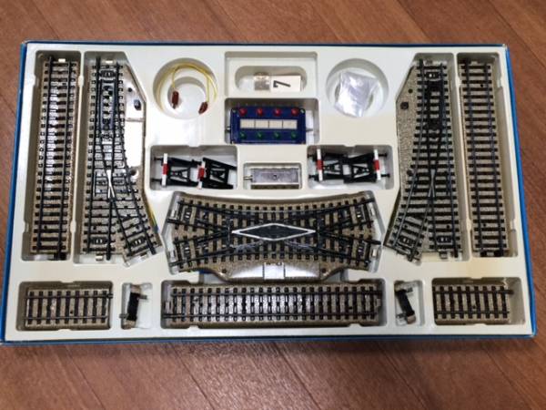 MARKLIN/メルクリン 線路 SET-HO T1 5192鉄道模型(線路)｜売買されたオークション情報、yahooの商品情報をアーカイブ ...
