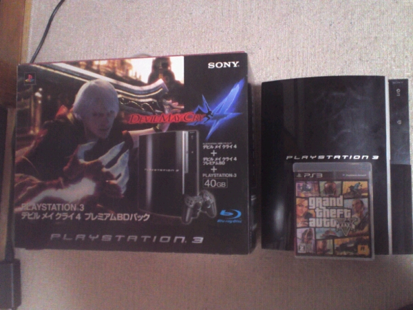 PS3 デビル メイ クライ プレミアムBDパック 300G GTAⅤ付き(PS3本体)｜売買されたオークション情報、yahooの商品情報をアーカイブ公開 - オークファン（aucfan.com）