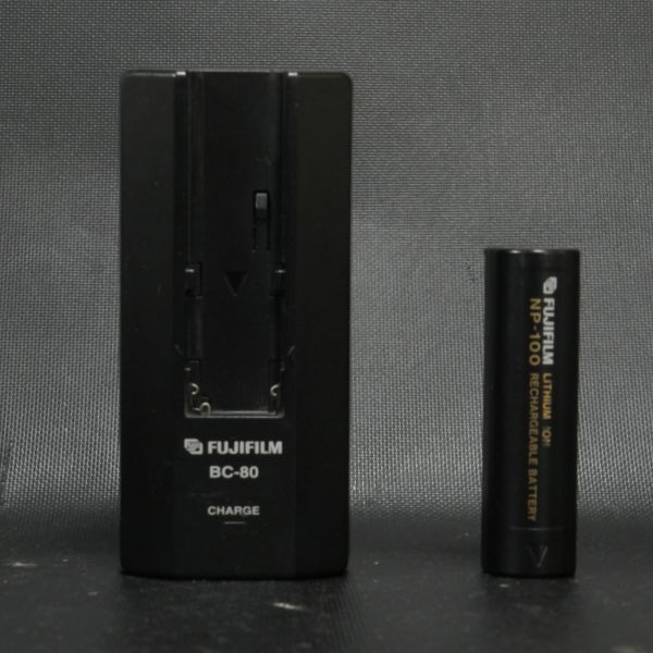 AP2210 FUJIFILM BC-80 充電器 NP-100 バッテリー セット(その他)｜売買されたオークション情報、yahooの商品 ...