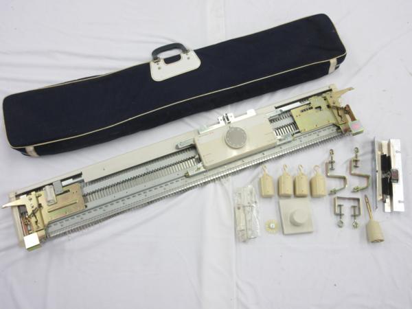 SILVER REED シルバー精工 編み機 SR-155 付属品有 25千122(その他)｜売買されたオークション情報、yahooの商品情報 ...