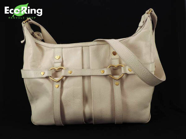 1円 サマンサタバサ デラックス レザー ショルダーバッグ CA329(ショルダーバッグ)｜売買されたオークション情報、yahooの商品情報をアーカイブ公開 - オークファン（aucfan.com）