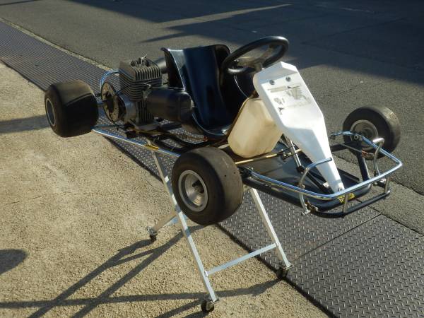 MAC MINARELLI レーシングカート スタンド付き 現状渡し 7ET エンジン 引取り限定(車体)｜売買されたオークション情報 ...