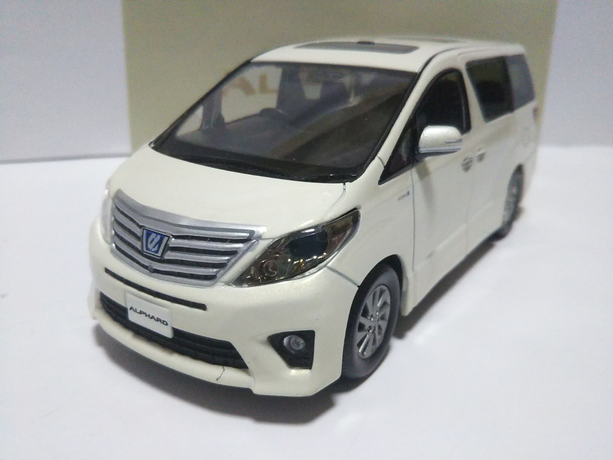 1/30 トヨタ 20系 アルファード ハイブリッド カラーサンプル ミニカー ゴールドパールクリスタルシャイン 4U1 非売品 箱付き(乗用 ...