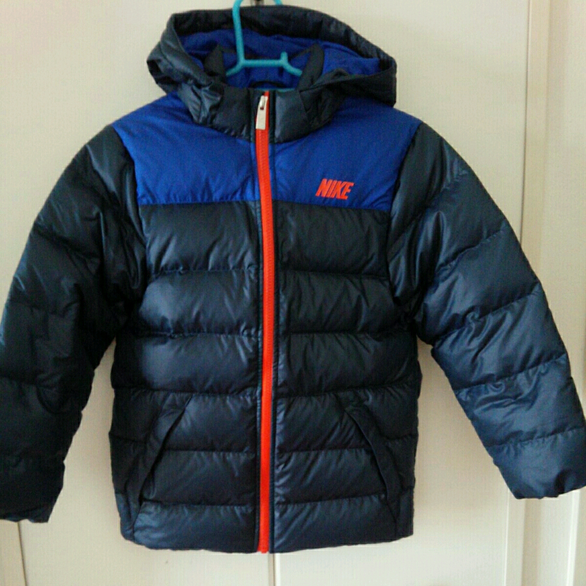 NIKE ダウンジャケット コート 140㎝(140（135～144cm）)｜売買されたオークション情報、yahooの商品情報をアーカイブ公開 - オークファン（aucfan.com）