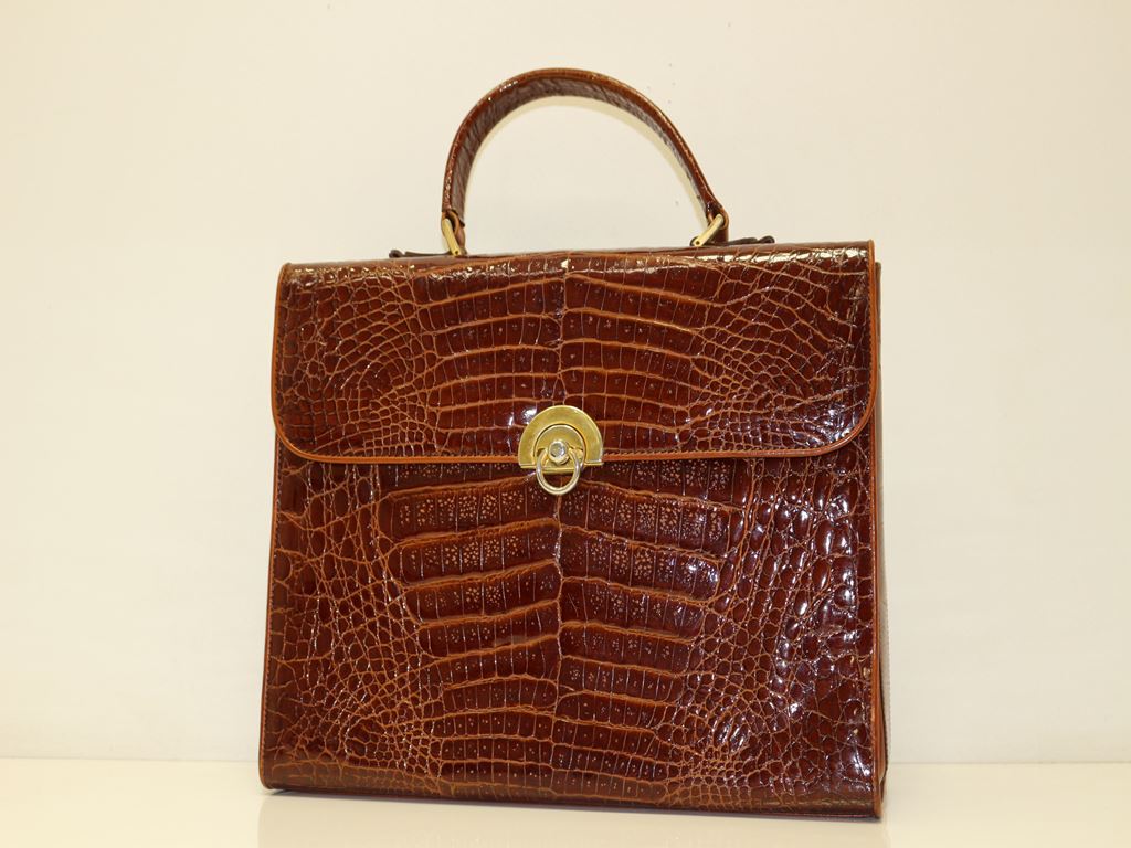 正規良品 APE REGINA TREND ハンドバッグ レディース鞄 クロコダイル/ワニ革 茶/ブラウン メンズOK j768(クロコダイル)｜売買されたオークション情報、yahooの商品 ...