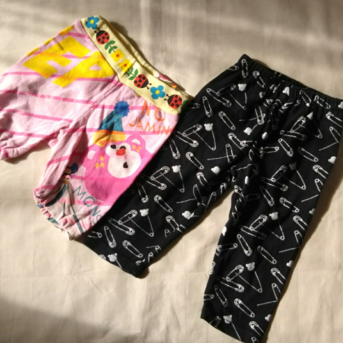 WE68 福袋 17枚 女子 80 グラグラ ベビードール ジャンクストア ラブレボ anap tシャツ トレーナー パンツ 靴下 スカート ベスト(セット、まとめ売り)｜売買された ...