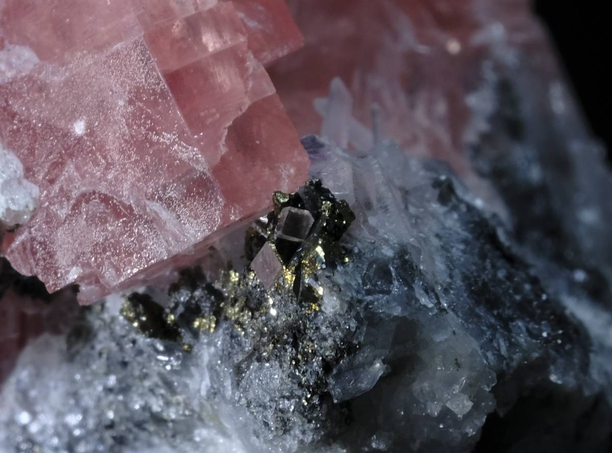 Sweet Home Mine Colorado Rhodochrosite Fluorite Quartz 銘柄標本 スイートホーム鉱山 ロードクロサイト 蛍石 水晶(原石)｜売買された ...