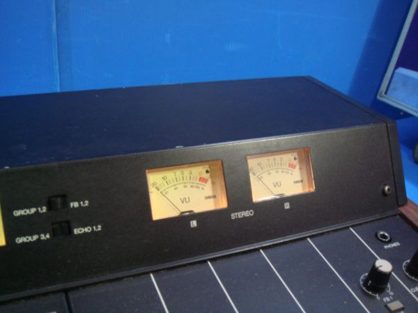 YAMAHA ヤマハ ミキシングコンソール ミキサー MCシリーズ MIXING CONSOLE MC1204 音楽器材 KC(ミキサー ...