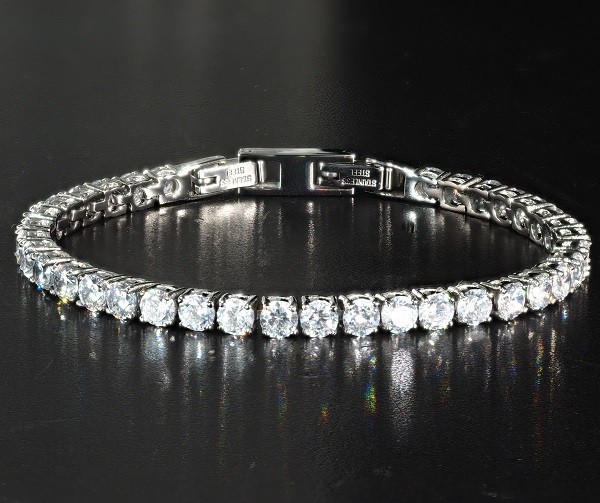 魅力 定価7万 極太 テニス ブレスレット ダイヤモンド ホワイトゴールド 数量限定 8.75ct 返金対応 ステンレス 18K(ホワイトゴールド)｜売買されたオークション情報、yahooの ...