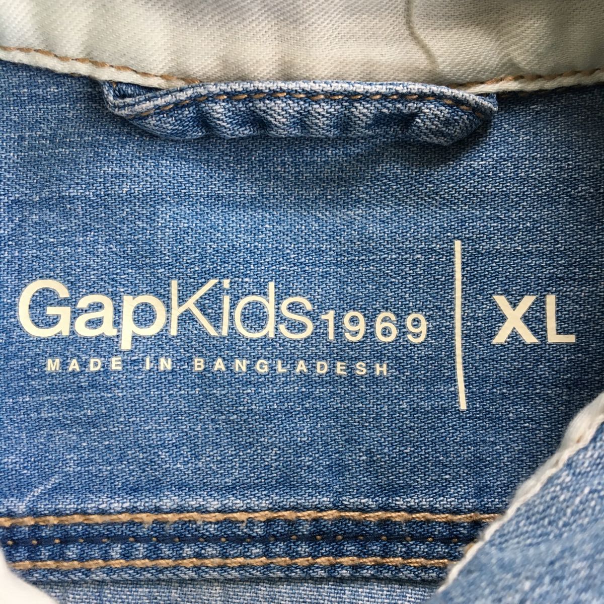 GAP ギャップ 150cm デニムシャツ(長袖シャツ)｜売買されたオークション情報、yahooの商品情報をアーカイブ公開 - オークファン（aucfan.com）