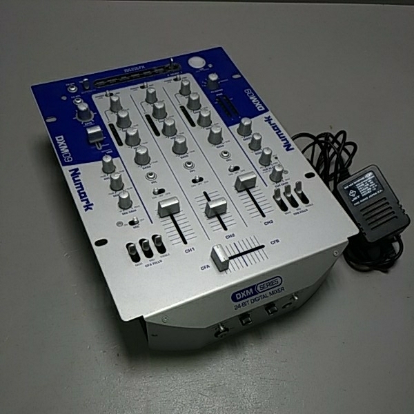 L10261 送安 Numark DXM09 24BIT デジタルミキサー DJMixer クラブ ダンス エフェクト内蔵 3ch ヌマーク ...