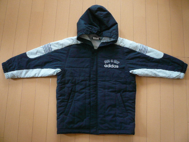 110アディダス ハーフコート 紺×水色(110（105～114cm）)｜売買されたオークション情報、yahooの商品情報をアーカイブ公開 - オークファン（aucfan.com）