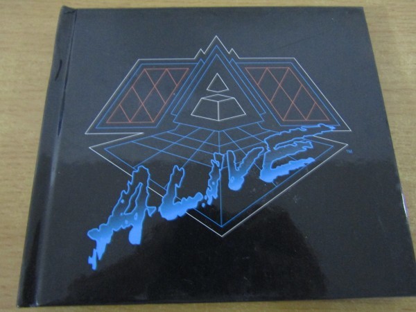 CDa-0527＜2枚組＞ダフト パンク DAFT PUNK / ALIVE 2007(その他)｜売買されたオークション情報、yahooの商品情報をアーカイブ公開 - オークファン ...