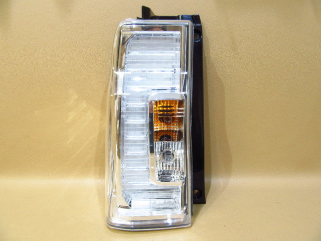 a1628 LA600S/610S/前期 タントカスタム 左テールライト/テールランプ(テールライト)｜売買されたオークション情報、yahoo ...