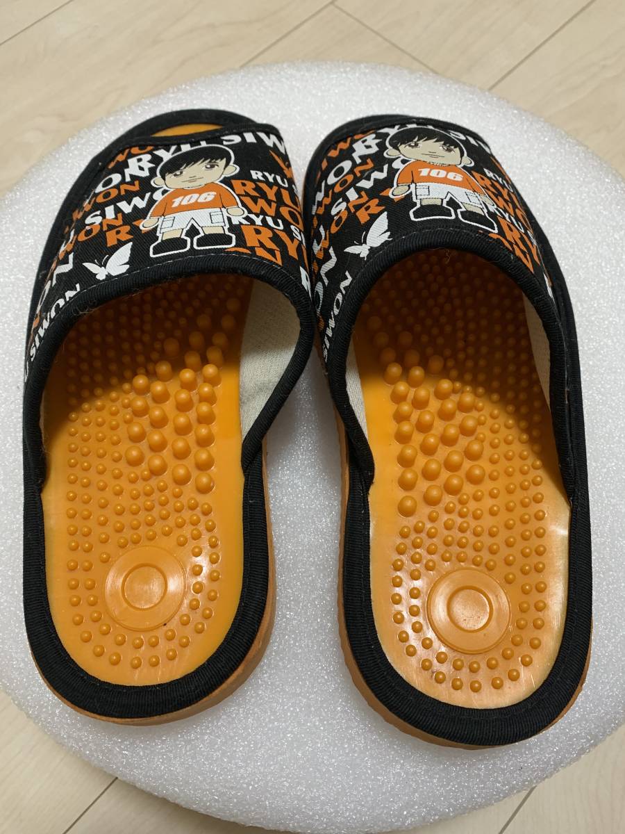 リュ シウォン 健康サンダルとビーサンのSet 彡韓流/106/EXR(25.0cm)｜売買されたオークション情報、yahooの商品情報をアーカイブ公開 - オークファン（aucfan.com）