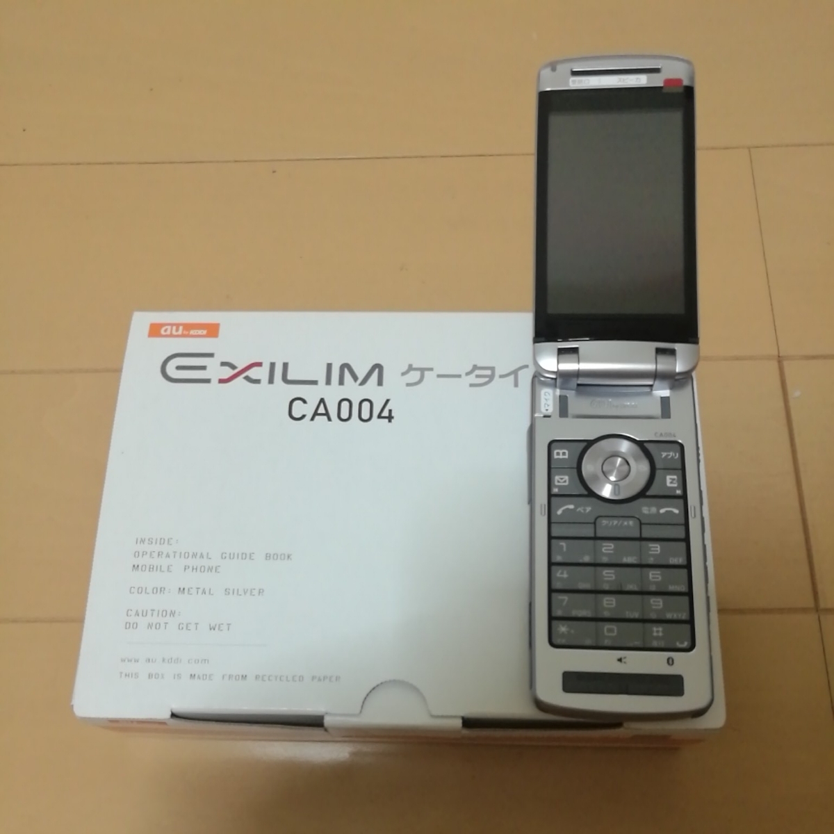 au EXILIMケータイ CA004 シルバー(携帯電話)｜売買されたオークション情報、yahooの商品情報をアーカイブ公開 ...