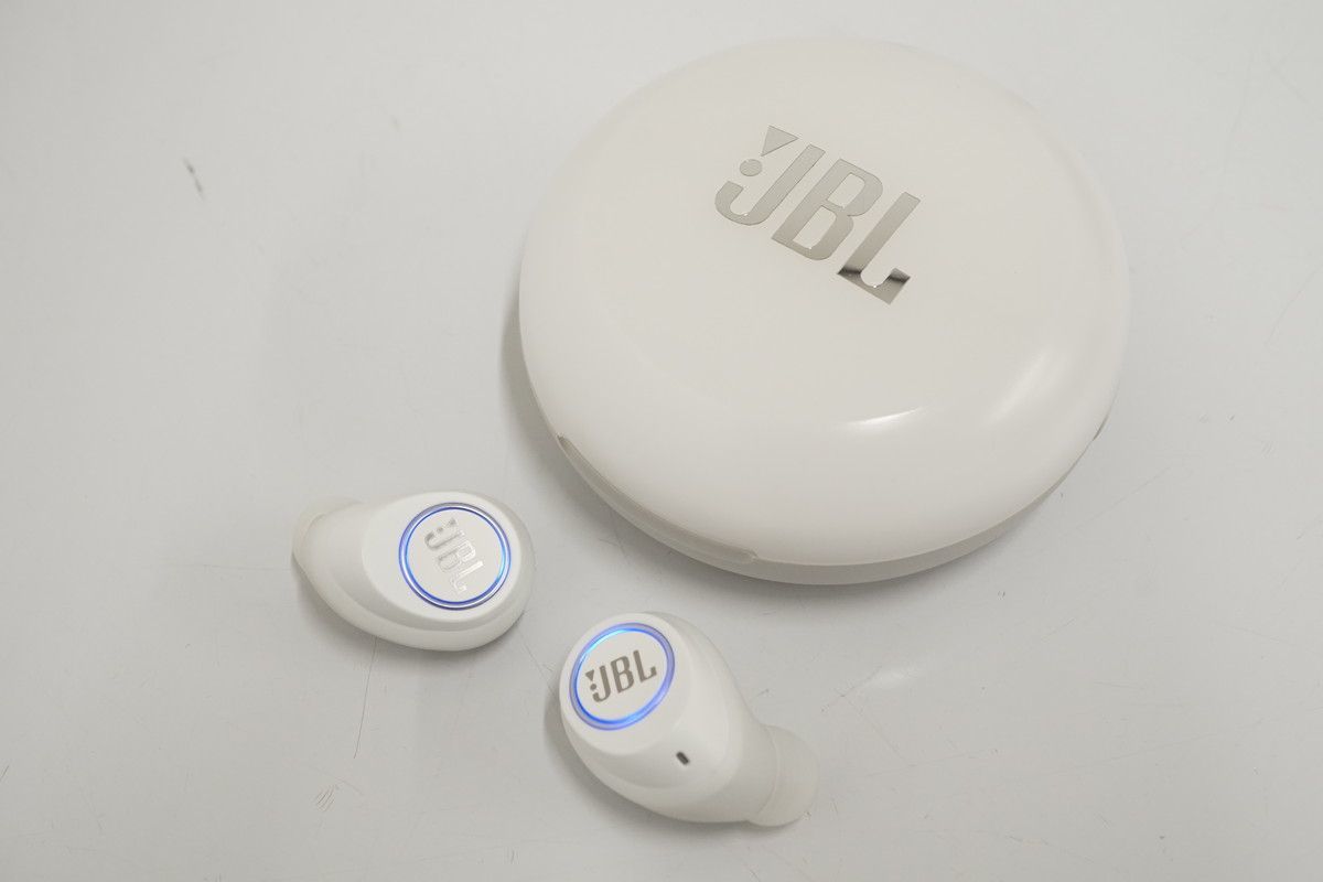 V2254 JBL ジェイビーエル FREE フリー 完全ワイヤレスイヤホン ホワイト IPX5 防水 完動品 1円 F(JBL)｜売買された ...
