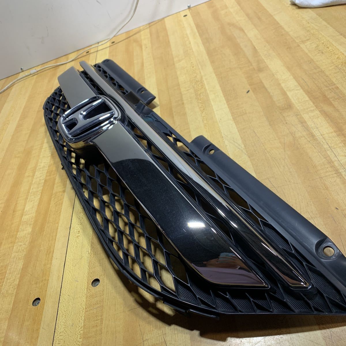 2703181 ホンダRB1オデッセイアブソルートフロントグリル(フロント)｜売買されたオークション情報、yahooの商品情報をアーカイブ公開 - オークファン（aucfan.com）