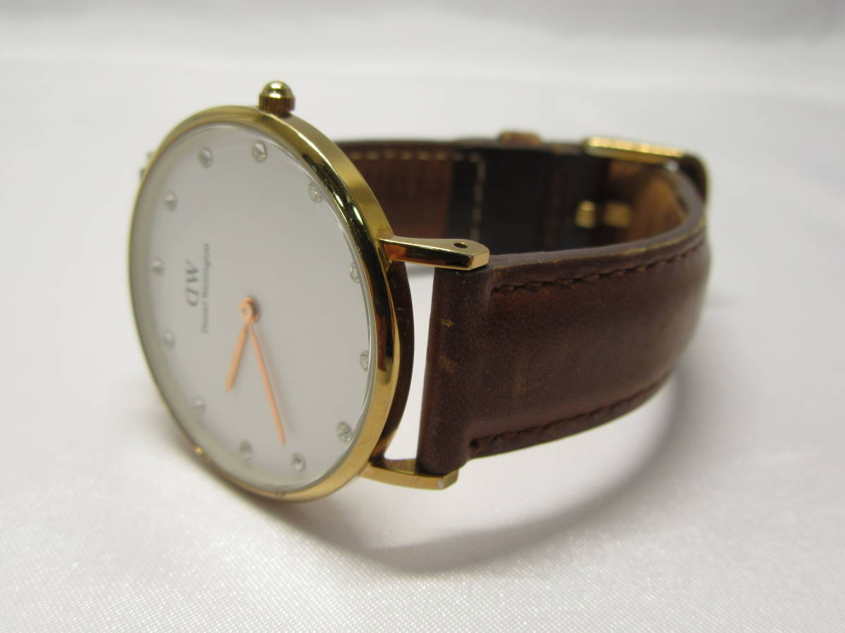 Daniel Wellington ゴールド×ホワイト レディース腕時計 品 N1－25A(2針（時、分）)｜売買されたオークション情報、yahooの商品情報をアーカイブ公開 - オークファン ...
