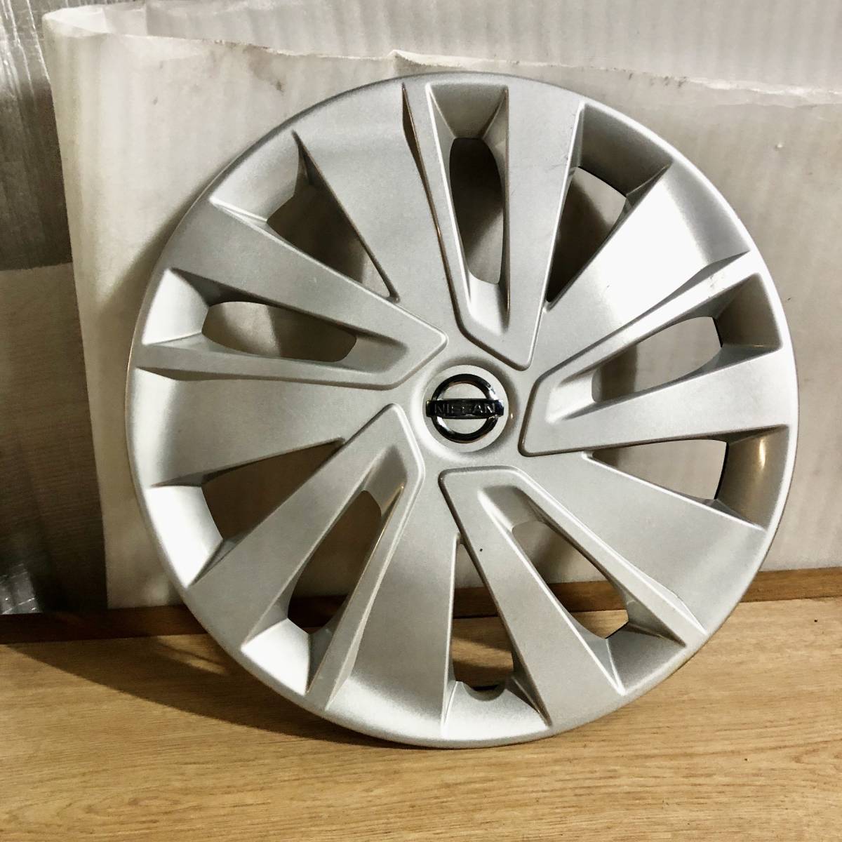 ニッサン B21W ディズ 純正ホイールキャップ 14インチ 1枚セット A498 A ② ホイルカバー 日産(純正品)｜売買された ...