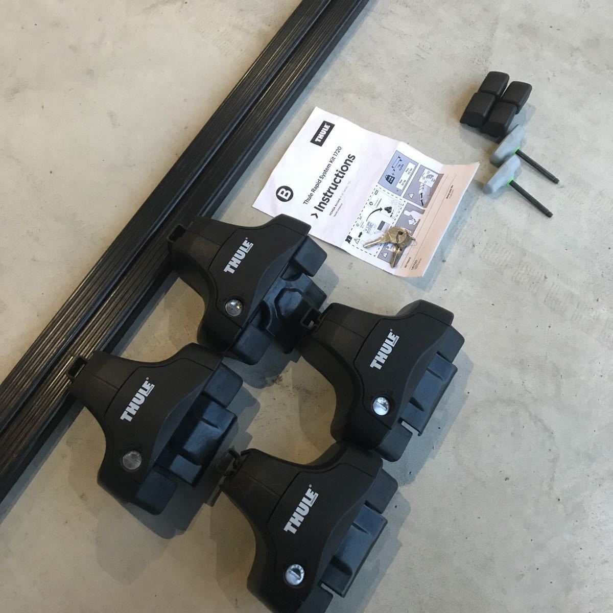 THULE ホンダ アコードハイブリッド 4ドアセダン CR6 キャリアベースセット TH754+スクエアバーTH769+KIT1720 スーリー ルーフキャリア(キャリアベース)｜売買された ...