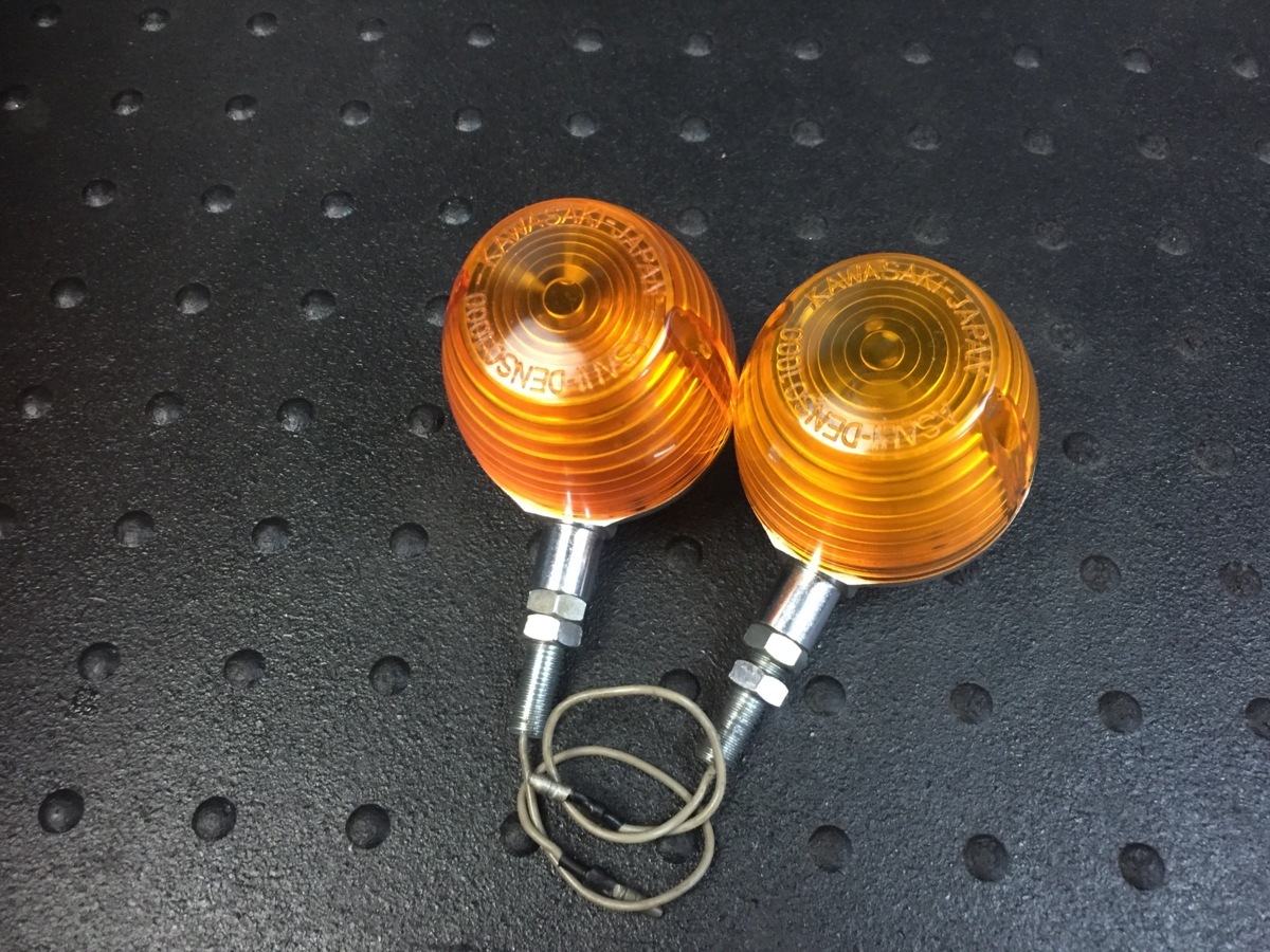 カワサキ W1S 純正フロントウインカー レンズ 当時物 検索 W1F W1SA ダブル 650RS W3 スペシャル マッハ 絶版 ...