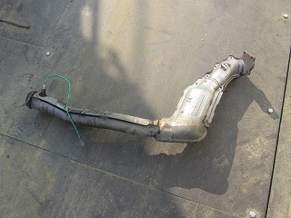 フォレスター TA-SG5 EJ20-DET フロントマフラー フロントパイプ 触媒 キャタライザー F4(触媒、エキマニ、フロントパイプ)｜売買されたオークション情報、yahooの商品情報を ...