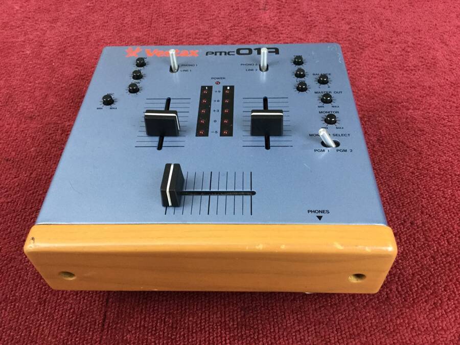 Vestax PMC-01A DJミキサー ジャンク品(DJミキサー)｜売買されたオークション情報、yahooの商品情報をアーカイブ公開 ...