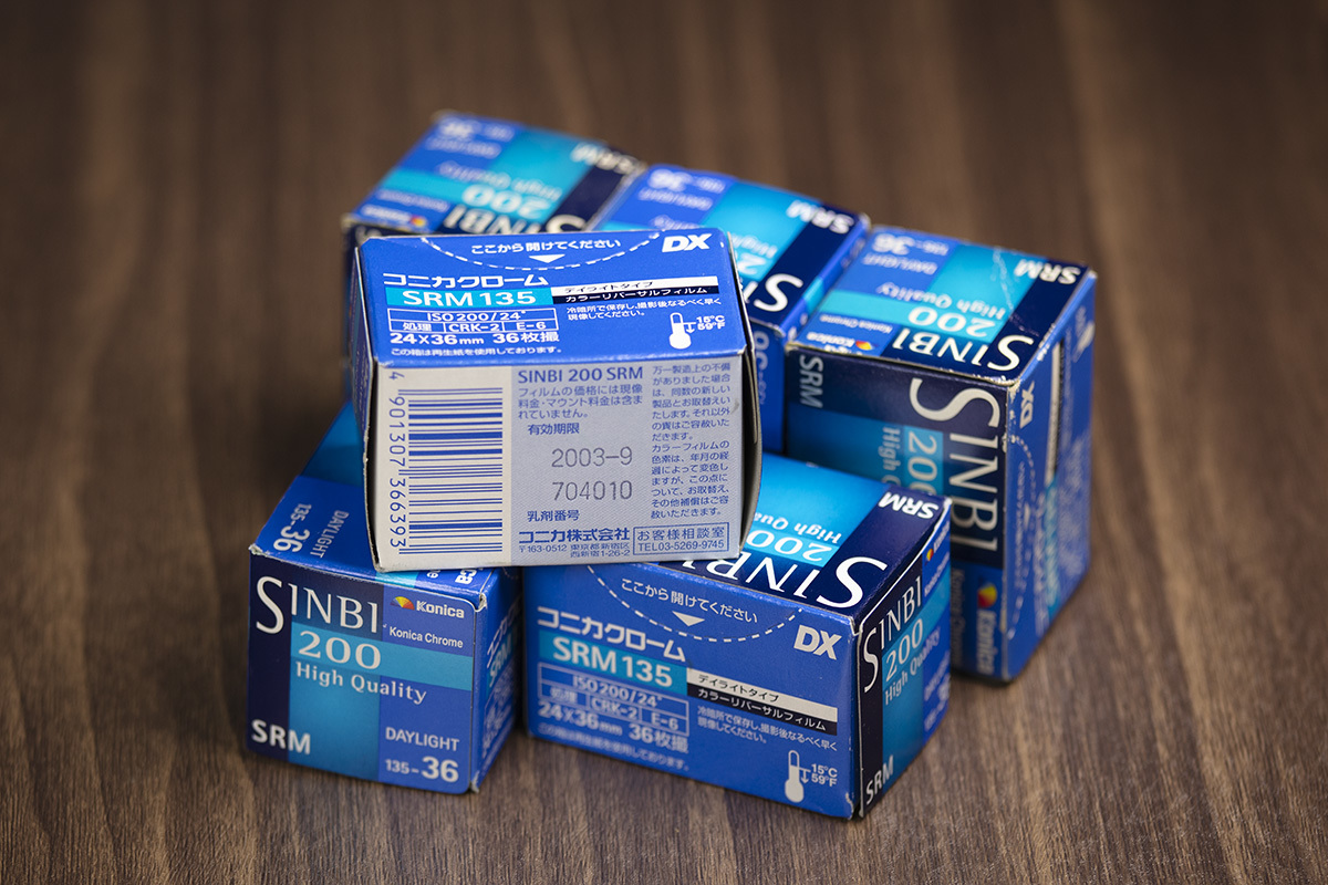 期限切れジャンク Konica コニカクローム カラーリバーサルフィルム SINBI SRM-135 ISO-200 36枚撮 6本セット ...