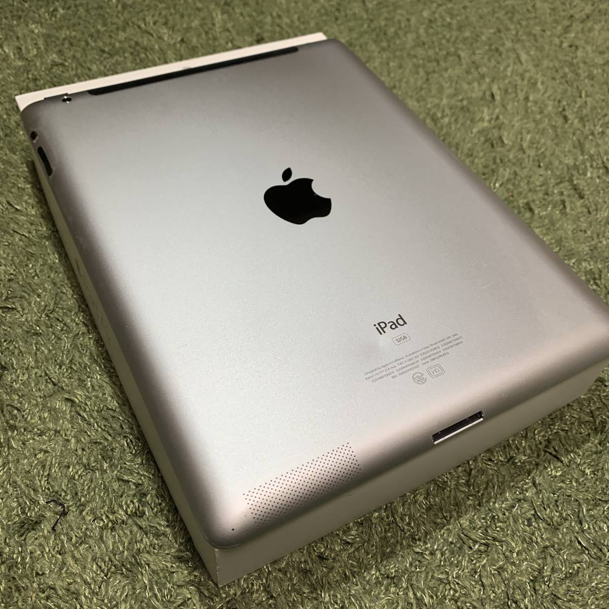 Aランク iPad2 32GB WiFi アイパッド 第2世代 ブラック +充電器 保護フィルム レザーケース(iPad本体)｜売買されたオークション情報、yahooの商品情報をアーカイブ公開 ...