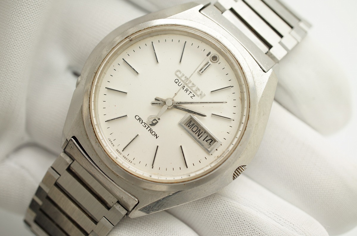 A369 LEDシグナル搭載 CITIZEN シチズン QUARTZ クォーツ CRYSTRON クリストロン 8600-8600 シルバー ...