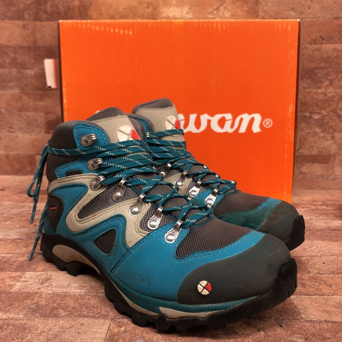 A-85 caravan キャラバン トレッキングシューズ 登山靴 レディース 23.5EE(23.5cm)｜売買されたオークション情報、yahooの商品情報をアーカイブ公開 - オークファン ...