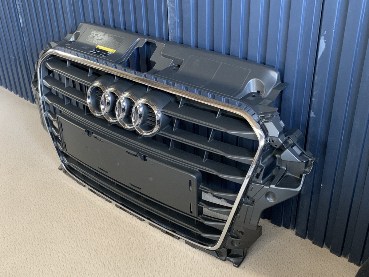 AUDI アウディ A3 S3 純正 フロントラジエターグリル 8V3853651 良品(その他)｜売買されたオークション情報、yahooの ...