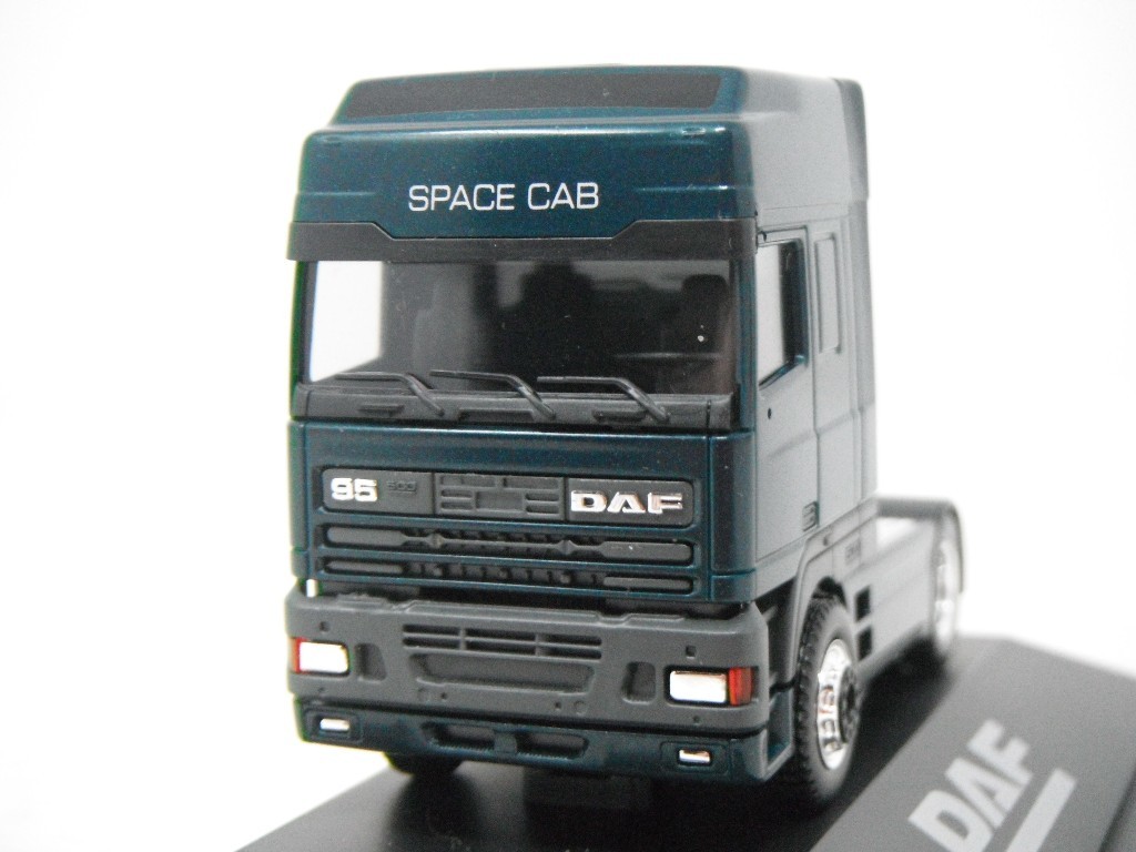 herpaヘルパ 1/87 DAF 95 500 SUPER SPACE CAB ダークグリーン トレーラーヘッドミニカー(ヘルパ)｜売買され ...