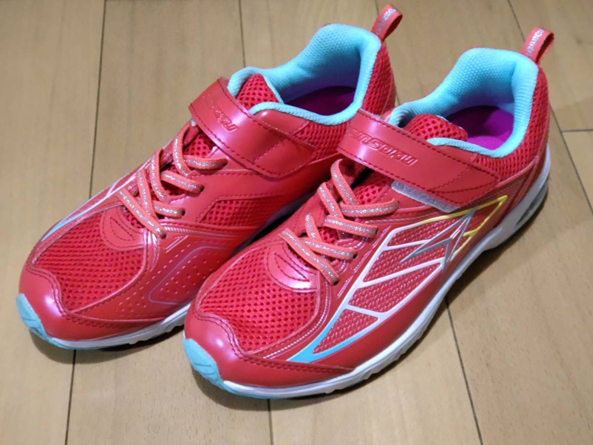 瞬足 赤 23.5cm EE 品(23cm～)｜売買されたオークション情報、yahooの商品情報をアーカイブ公開 - オークファン（aucfan.com）