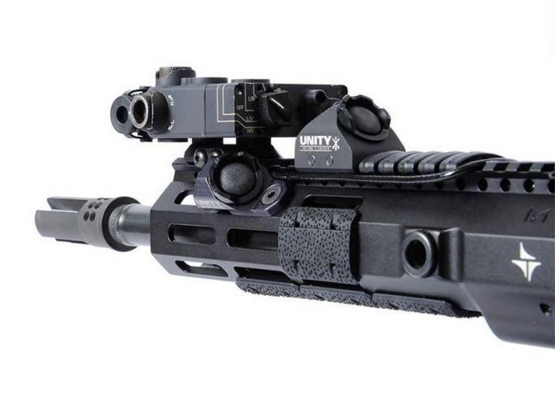 実物 UNITY tactical Hot Button SUREFIRE 用 20mmレール PEQ PVS M300 M600 トレポン ...