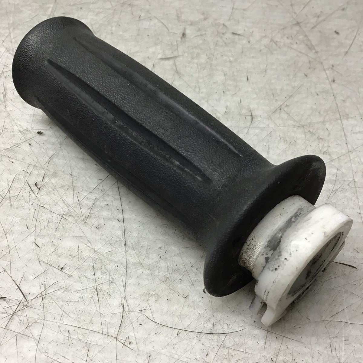 E24-29 ヤマハ ビーノ 5AU スロットル み 純正部品(ヤマハ用)｜売買されたオークション情報、yahooの商品情報をアーカイブ公開 - オークファン（aucfan.com）