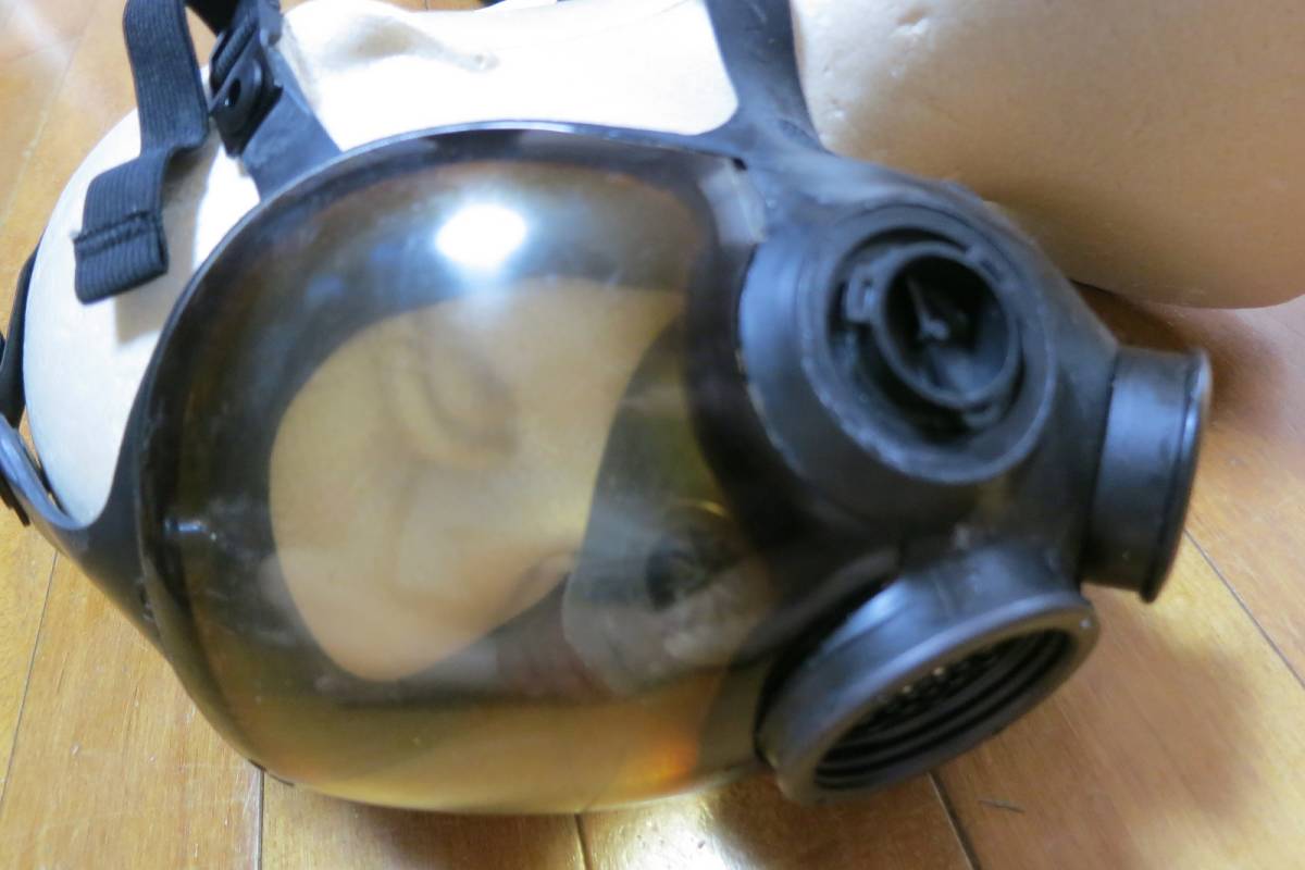 米軍放出品 MSA Advantage 1000 Gas Mask M ポーチ付き ーA57(個人装備)｜売買されたオークション情報 ...