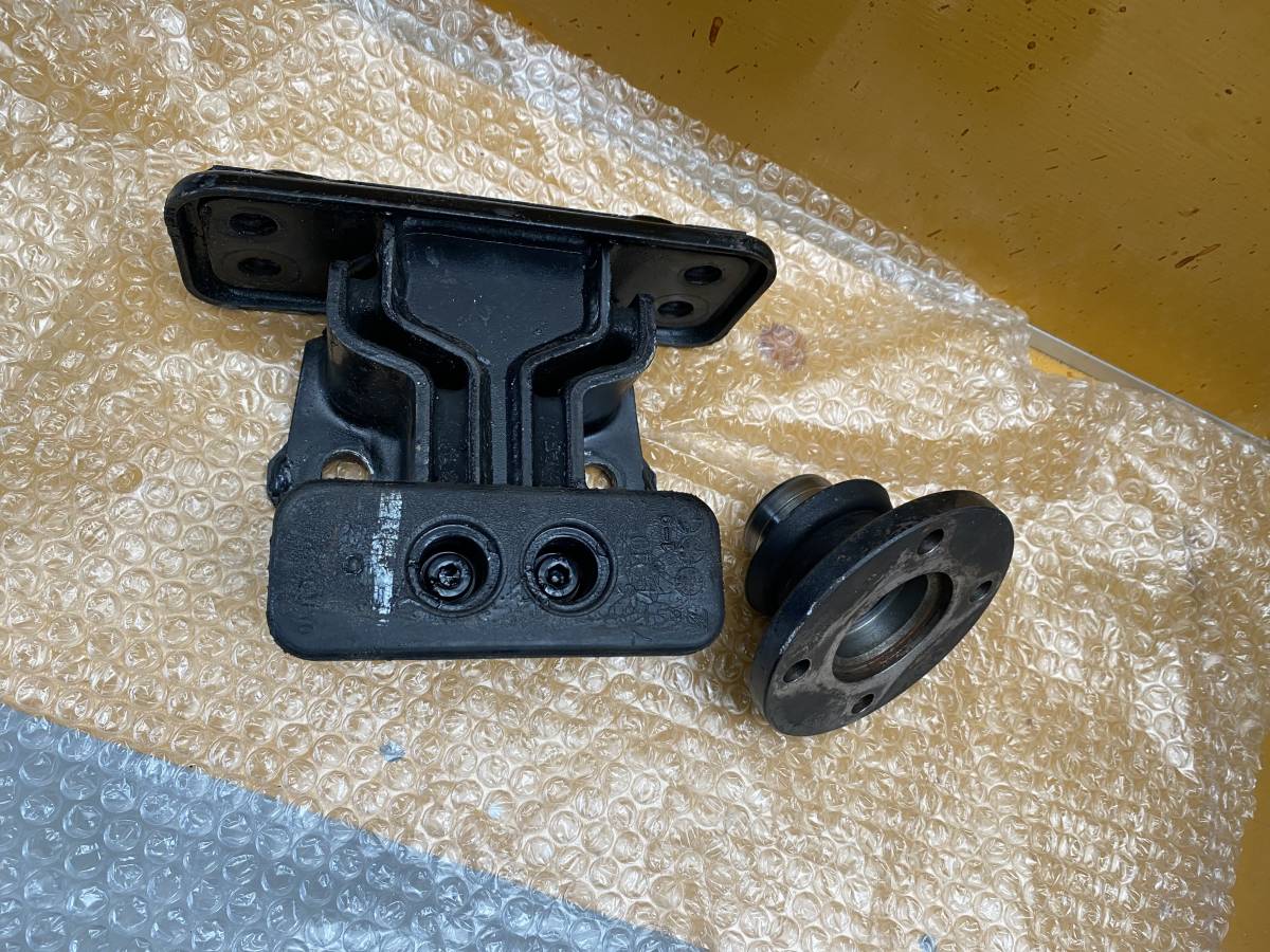 NISAAN 日産純正 フェアレディZ31 R30 デフマウント ブラケット 良品 R200用コンパニオンフランジ(デフ（ディファレンシャル ...