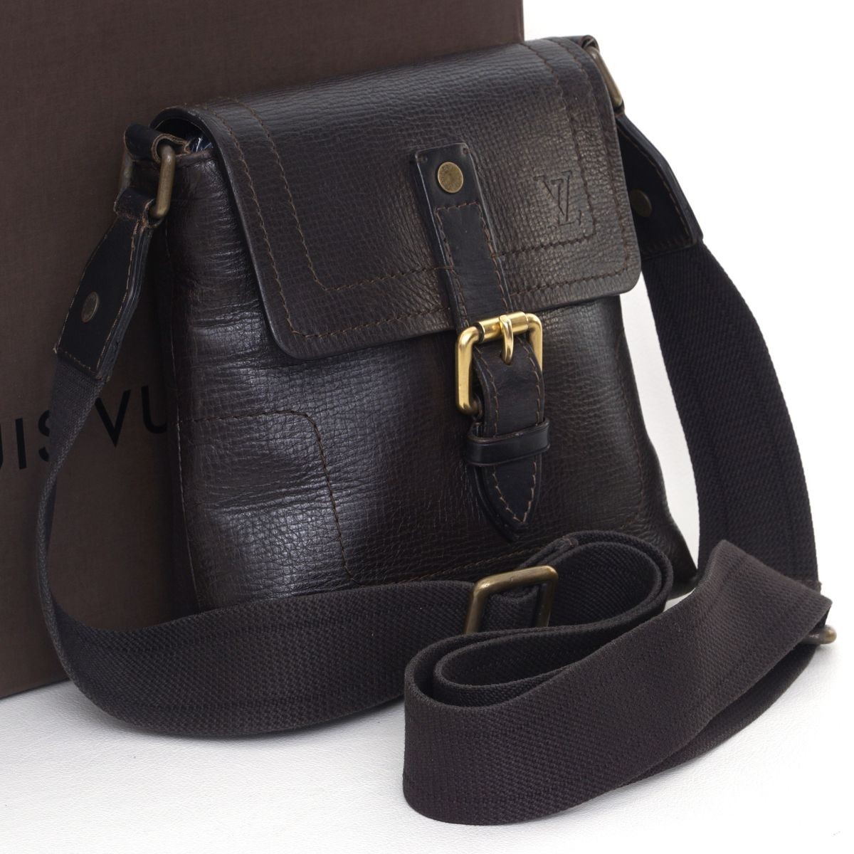 極 ルイヴィトン Louis Vuitton ユタレザー ユマ カフェ ブラウン系 ショルダーバッグ メッセンジャーバッグ メンズ E0206(かばん、バッグ)｜売買されたオークション情報 ...