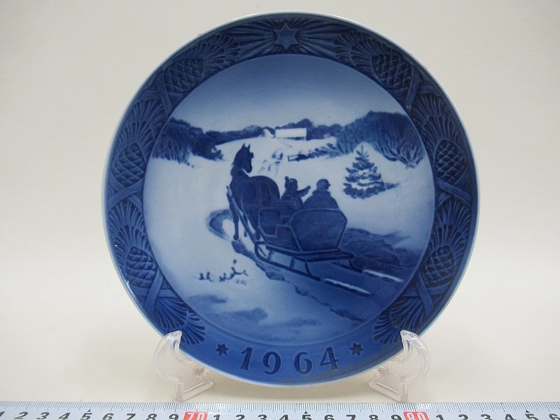 D1746 ロイヤルコペンハーゲン 1964 クリスマスツリーをとってくる イヤープレート 飾皿 ROYALCOPENHAGEN 20 ...