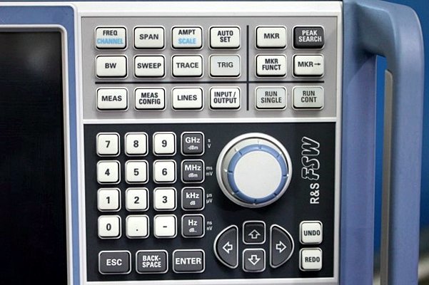Rohde & Schwarz R&S ローデシュワルツ シグナル スペクトラム アナライザ FSW43 /2Hz 43.5GHz/ OP ...