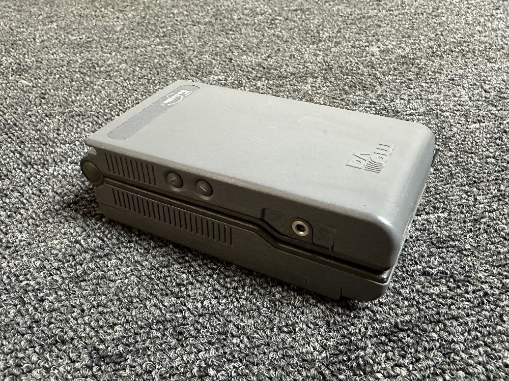 172 NTT DOCOMO TZ-804型 携帯電話 無線機 初代mova N 初代ムーバ 自動車電話 昭和 バブル インテリア 小道具 ...